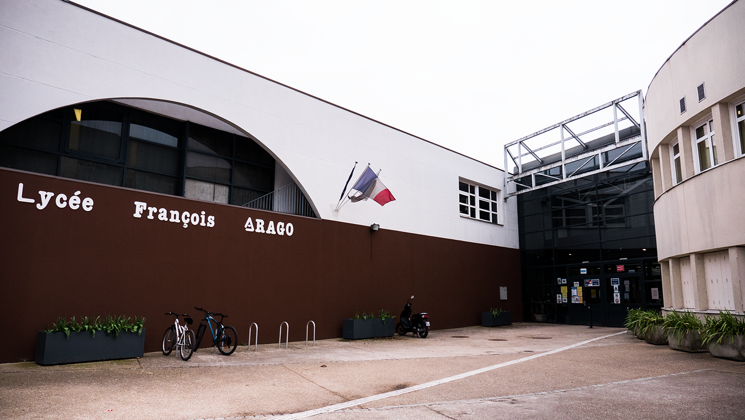 Contactez le Lycée François Arago